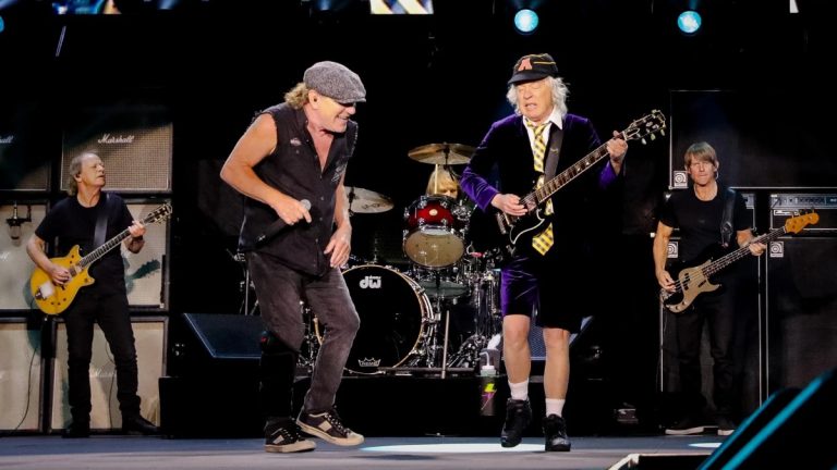 AC/DC ignites record-breaking Adelaide Grand Final crowd - Glam Adelaide